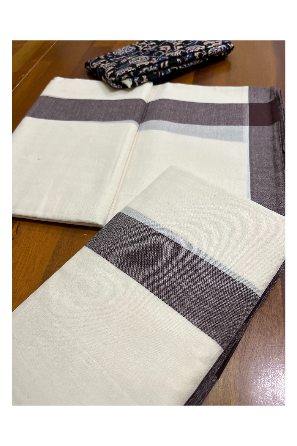 Set Mundu Online – Page 3 – Southloom Handmade and Organics