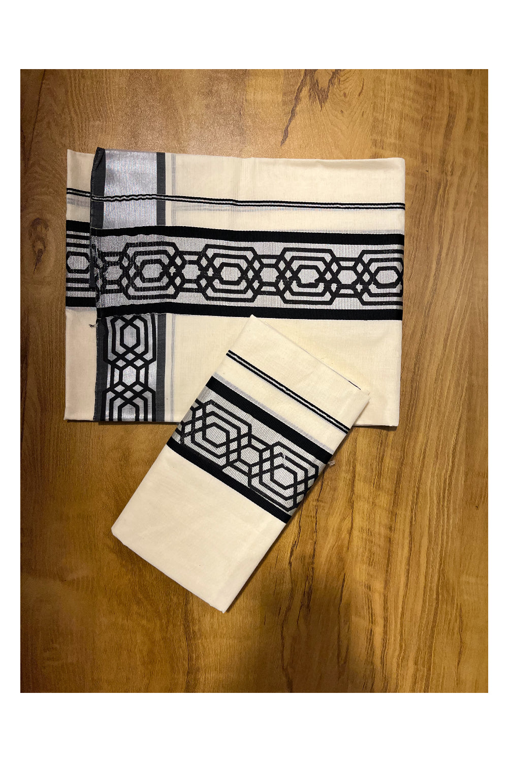Kerala Pure Cotton Set Mundu Single (Mundum Neriyathum) with Black Blo ...
